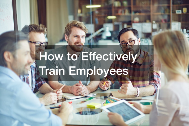How to Effectively Train Employees - Small Business Tips